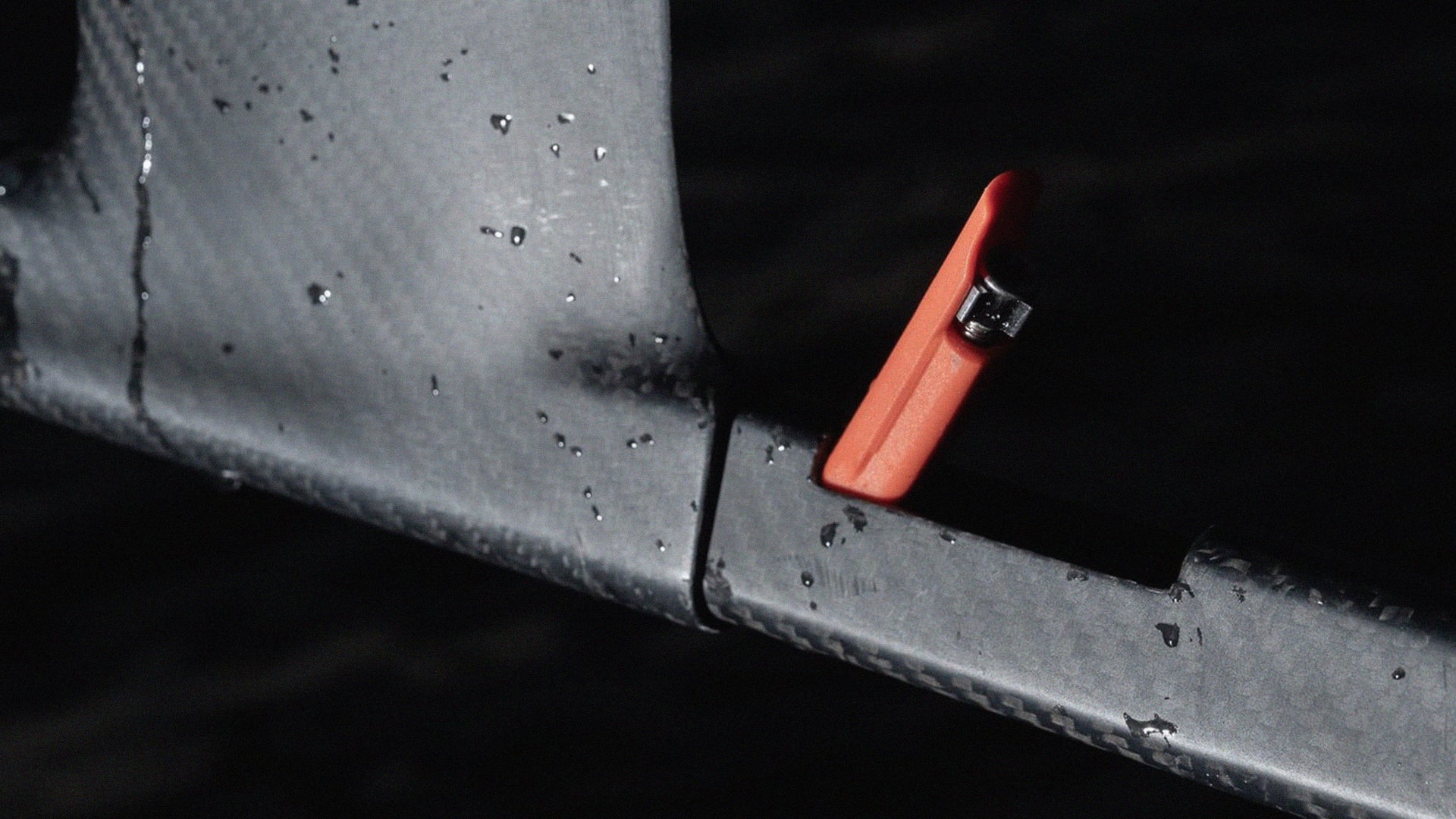 Introducing Slingshot's One-Lock Screwless Foil System
